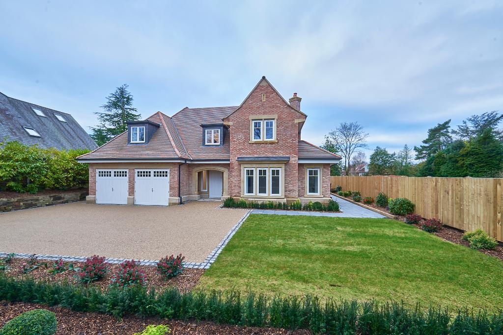 Jackson Maunders | Estate Agents in Altrincham